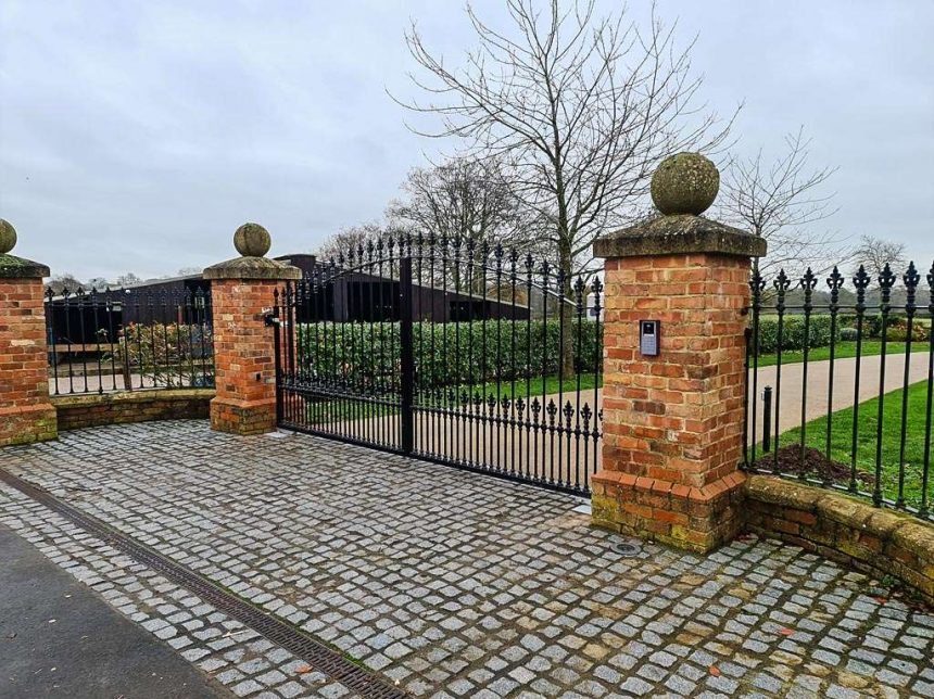 Metal Gates – Langley Gates – Gates, Fencing and Groundwork